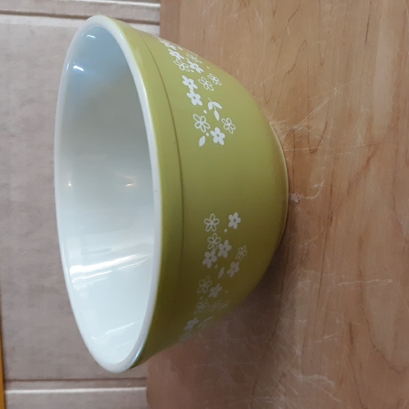 Pyrex | Kitchen | Pyrex 12 Quart Vintage Bowl In Lime Green | Poshmark